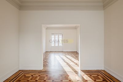 Apartamento T4 à venda em - Santo António, Lisboa | Casa Yes