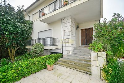 Moradia T5 à venda em - Aldoar, Foz do Douro e Nevogilde, Porto | Casa Yes