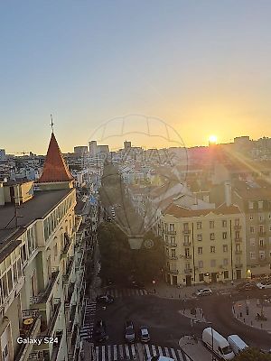 Apartamento T4 para arrendar em Praça Olegário Mariano - Arroios ...
