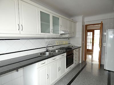 Apartamento T2 à venda em Rua Comandante Luis Filipe Araujo - Oeiras e ...